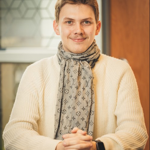 Marius K. from Canada