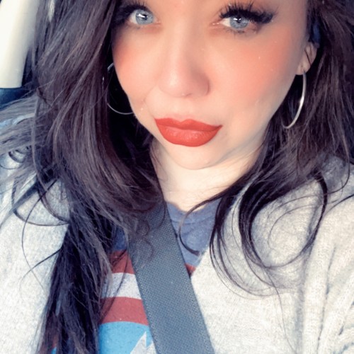 April R. from United States