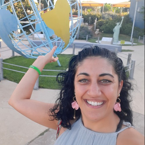 maria n. from United States