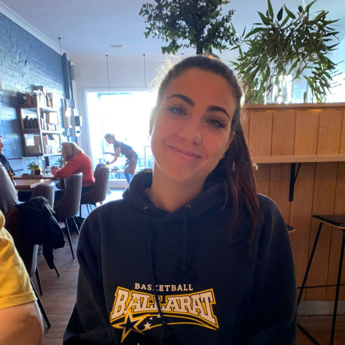 Louise R. from France