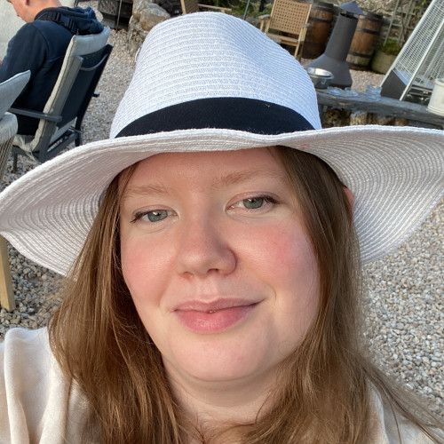 Emily M. from United Kingdom