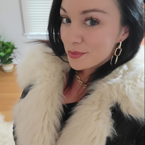 Theresa M. from United Kingdom